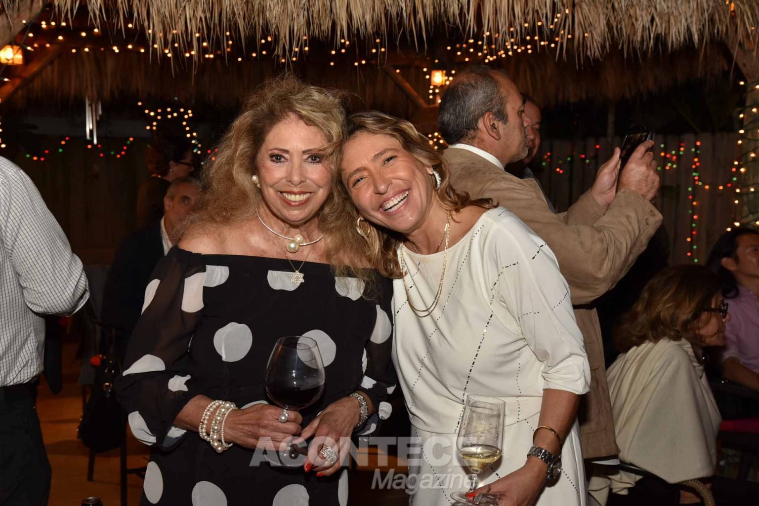 A socialite paulistana Amanda Delboni celebrou aniversário entre amigos ...